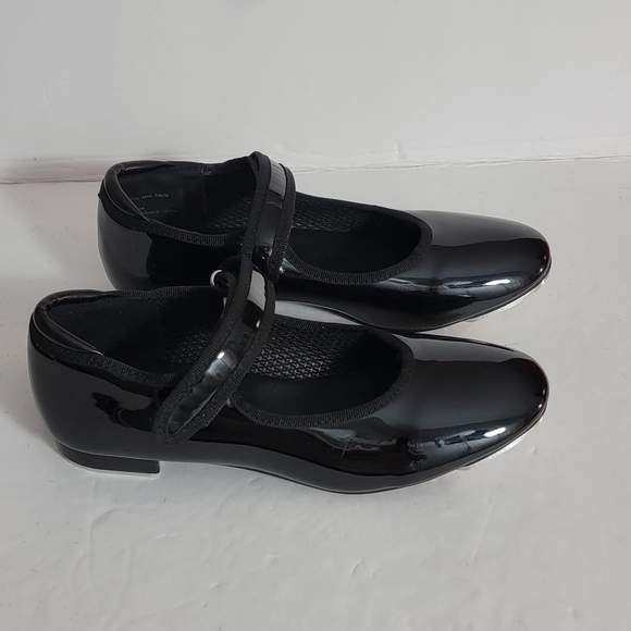 Danskin | Other | Danskin Shiny Black Mary Jane Flats | Poshmark